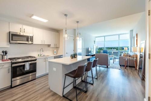 Luxury Apartment In Stamford - Gym & Pool Access - Stamford, CT