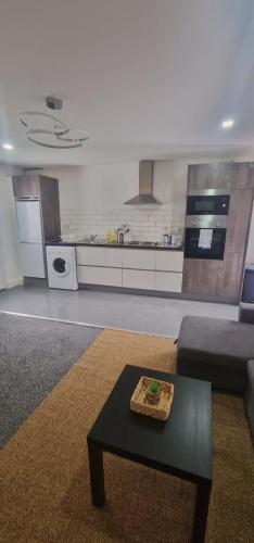 Private Mini House, 5 Min To City, Hotel Linen - Cardiff