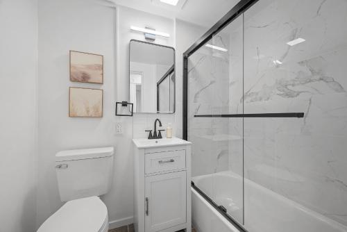 Pittsburgh Shadyside 2d Modern And Stylish Private Bedroom With Shared Bathroom - Pittsburgh, PA