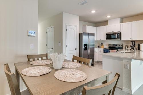 2 Mi To Dtwn: Newly Built Townhome In Davenport - Davenport, FL
