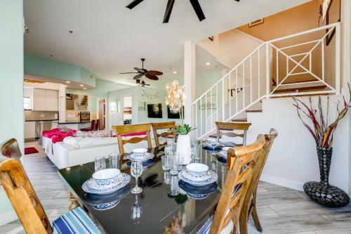 Colorful Townhome, Steps To Clearwater Beach! - Dunedin, FL