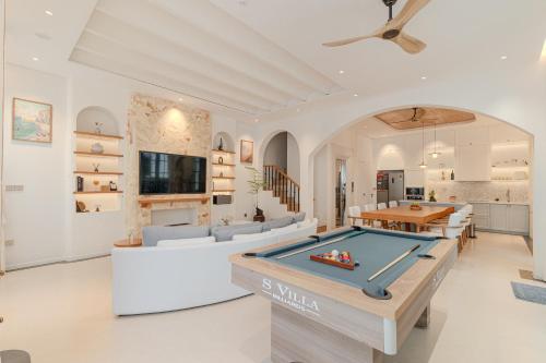 S Villa Ha Long - City Center & Near Beach - 4br Private Villa With Pool, Jacuzzi, Sauna, Karaoke - Hạ Long
