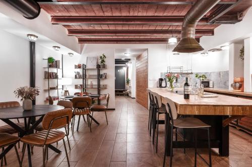 The Urban Chalet - Telavive