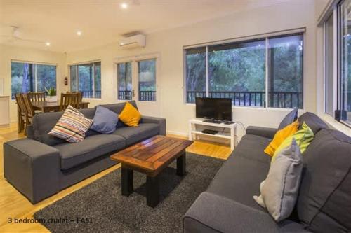 Sea Breeze East Chalet Yallingup - Yallingup