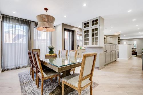 Modern La Villa 5br Home With Private Pool & Yard - Beverly Hills, CA