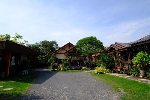 Cool Cat House Resort - Wichian Buri District