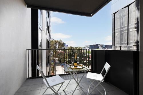 Walk To Everything! Brand New Box Hill 1-bed Gem - Box Hill