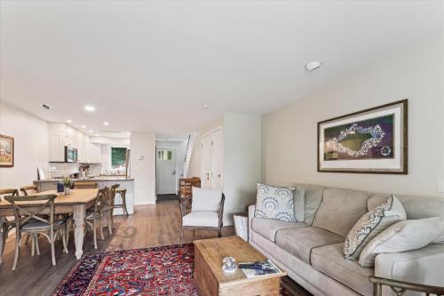 Lodge Condo 35 - Stowe, VT