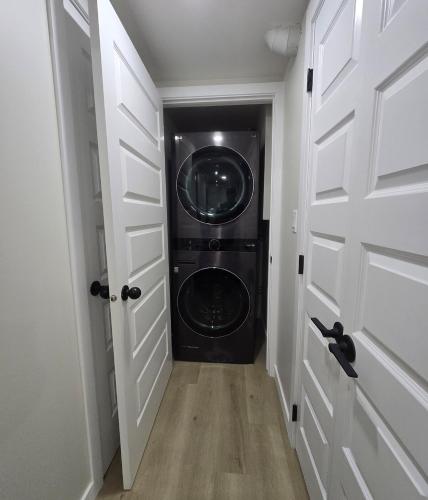 Rhote's Luxury Suite - Saskatoon