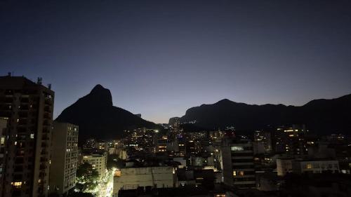 5 Min A Pe Da Praia Do Leblon | Conforto E Estilo - Rio de Janeiro