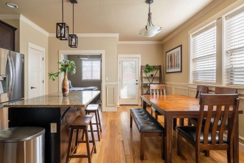 Garfield 2br - New Build - Foodie-friendly Stay - Portland, OR
