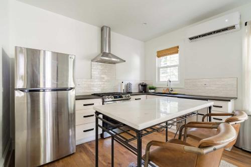 Posh Local 2br - Boutiques & Eateries - Pearl District - Portland