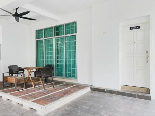 Cozy Private Room For Relaxing Stays - Parit Buntar