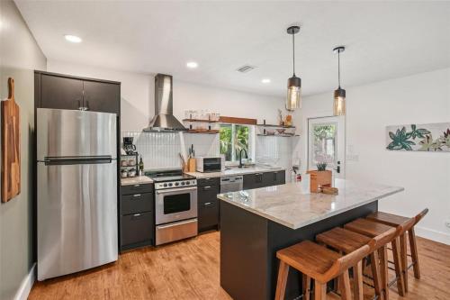 Boho Oasis Close To Everything In Tampa - Tampa Airport (TPA)