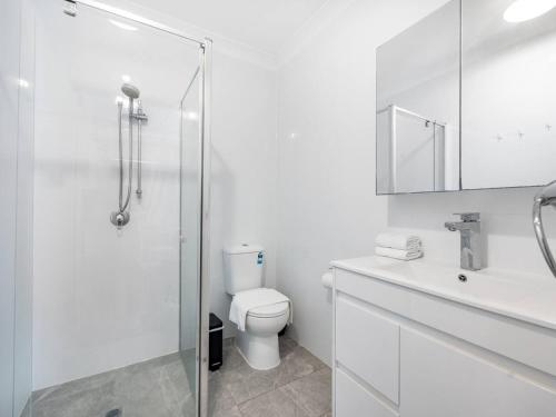 Cozy Studio Near Uq Walk To Shops And Transit - Brisbane