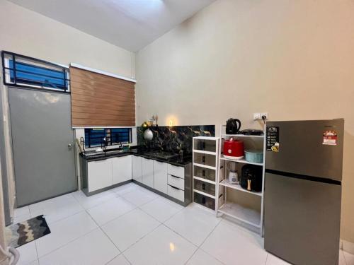 Knh Homestay - Bukit Kayu Hitam