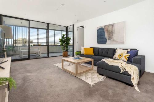 Worth - Happy Honeysuckle - Free Internet - Merewether