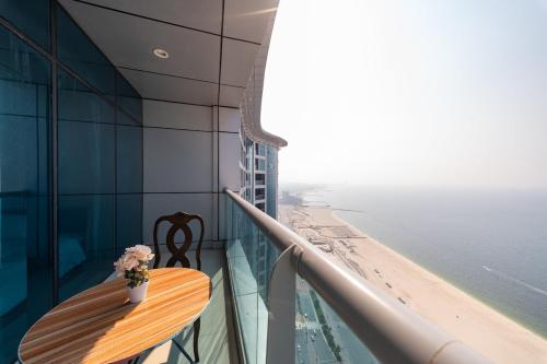 Spacious 3br Seaview Duplex Perfect For Families - Ajman