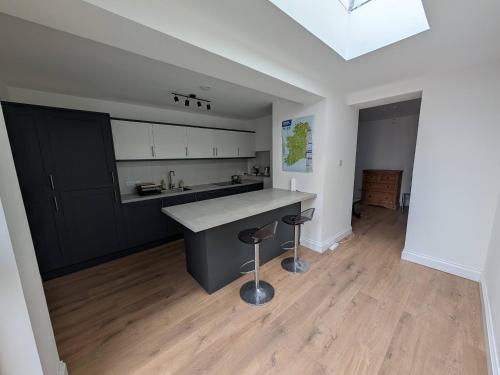 Quiet Private Room In Prime Location - Londonderry