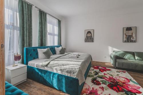 Rezidence Velke Namesti, Prostorne Apartmany U Bile Veze - Hradec Králové