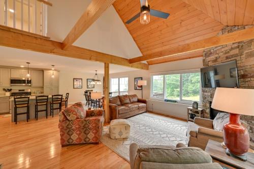 Ski In & Out! Black Mountain Resort Townhome - Jackson, NH