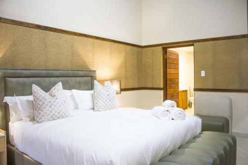 Keleo Safari Lodge in Bela-Bela, South Africa - 20 reviews, prices ...