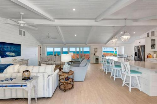 Manasota Key Elegance – 3br Beach + Dock - Venice, FL