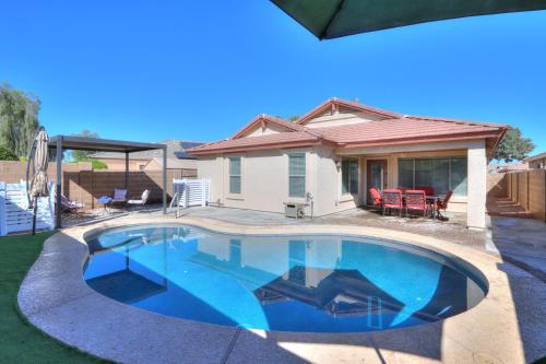 Private Mini Serene Oasis With Pool - Maricopa, AZ