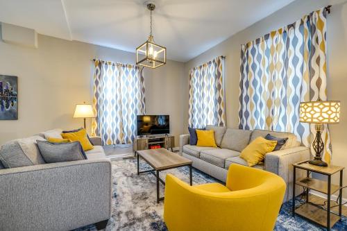 Wilmington Getaway Near Riverwalk + Downtown! - Wilmington, NC