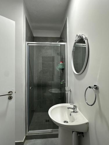 The Living Waters Apartment Sheffield - Dolphin Coast