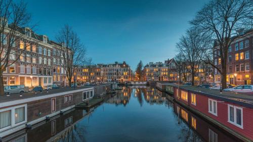 Spacious Room With Private King Bathroom - Amsterdam