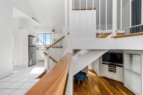 Balcony On Lawson Apartments - Byron Bay