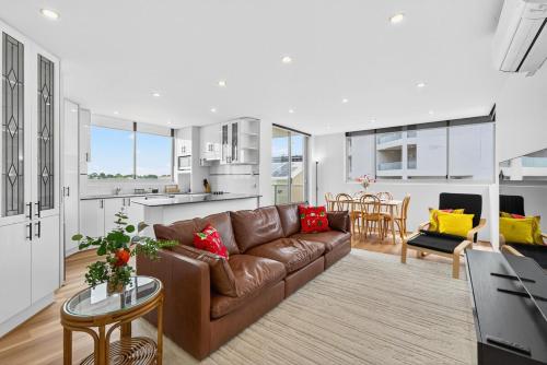 The Oceanfront Sanctuary Spa & Parking - Cronulla
