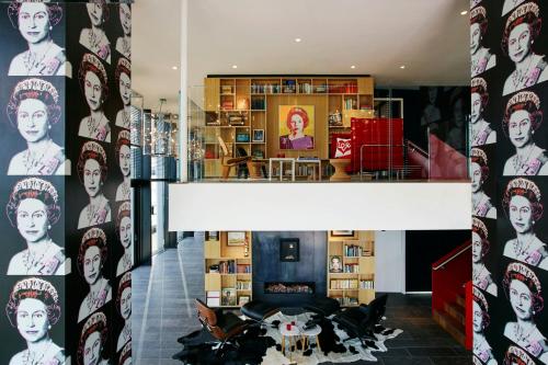 citizenM Tower of London - London, United Kingdom - Updated 2026: Hotel ...