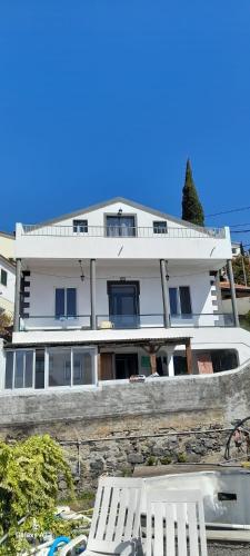 Sea View 2 Bedrooms Terrace Villa - Funchal