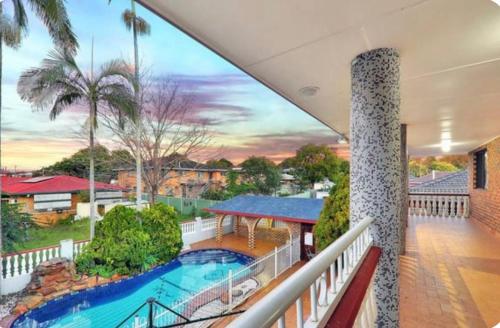 Mains Rd 带厨房卫浴泳池附属公寓M4 - Brisbane