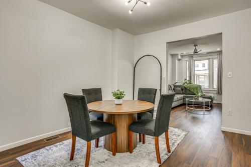 3-story Rowhouse W/ Patio! 5 Mi To Center City - King of Prussia, PA