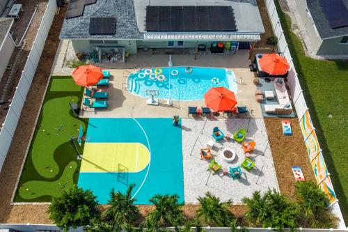 Sleeps 14 Pool Hot Tub Basketball Court - Largo, FL