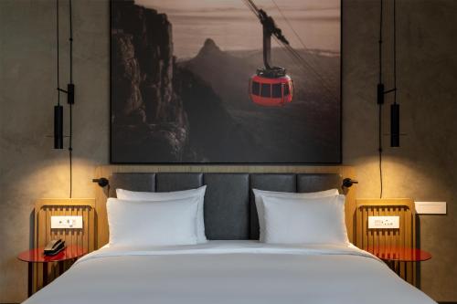 Radisson RED Hotel V&A Waterfront Cape Town - Cape Town, South Africa ...