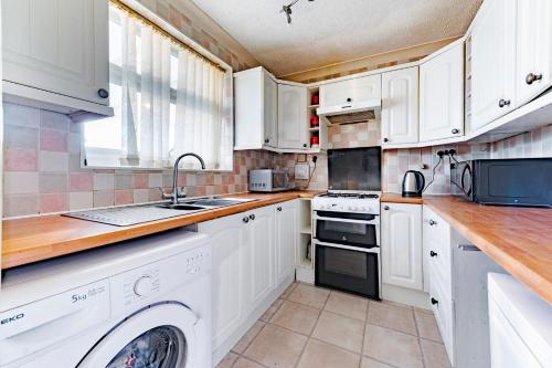 Rooms For Rent With Self Catering Kitchen Near Norwich City Centre And University Of East Anglia - Norwich