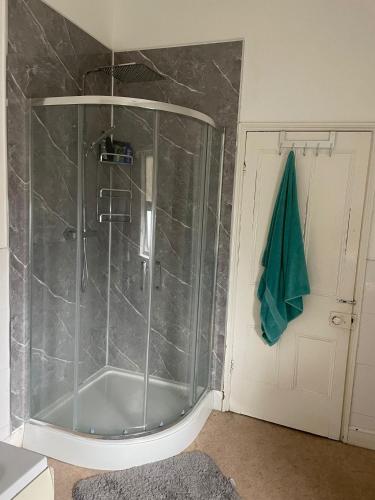 Modern Double Rooms Near Stoke City Centre And Staffordshire Uni - Stoke-on-Trent
