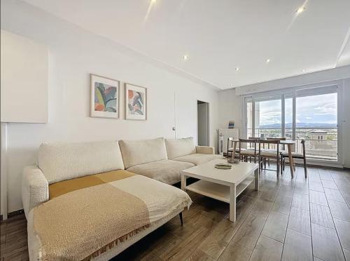 Grand T3, Balcon Et Garage - Venissieux Lyon Sud - Vénissieux