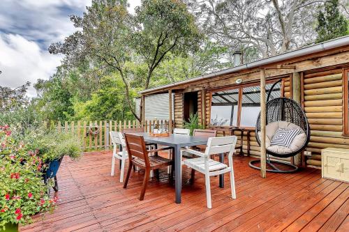 Treetop Sanctuary - Serene Cottage Near Mount Lofty - Adelaide Hills