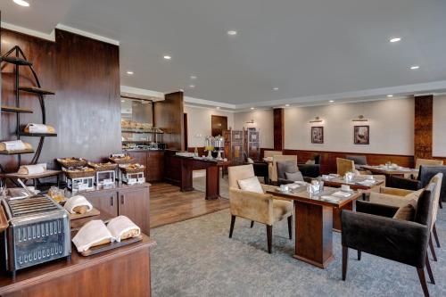 Karachi Marriott Hotel - Karachi, Pakistan - Updated 2026: Hotel prices ...