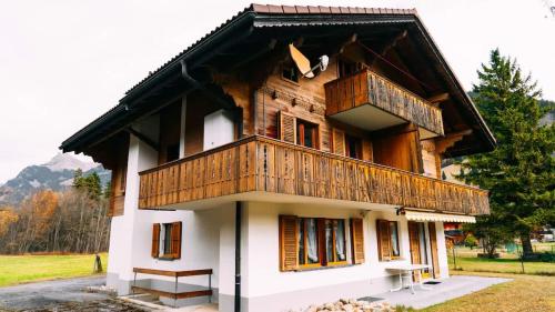 Apartment Dita - Cozy Stay In Kandersteg - Kandersteg