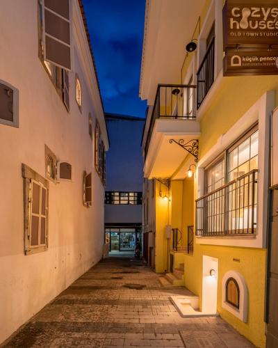 Stone Studio Just A 3min Walk From The Clock Tower - İzmir