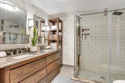 Walk To Marina & Beach: Charming Home In Hardin - Kenlake State Resort Park, Hardin