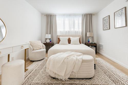 Ocean Breeze Retreat - Santa Monica, CA