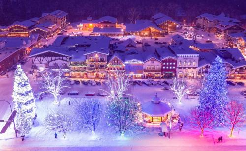 Snowcreek-downtown- Aspen - Hot Tub - Kitchenette - Leavenworth, WA