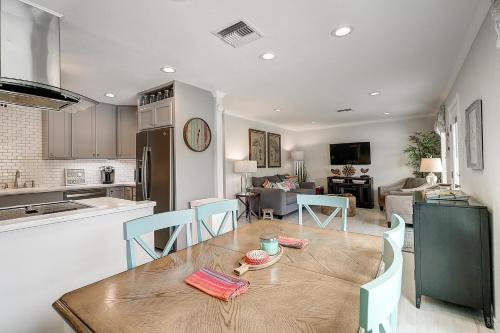 Sandy Beach Retreat - Rockport, TX